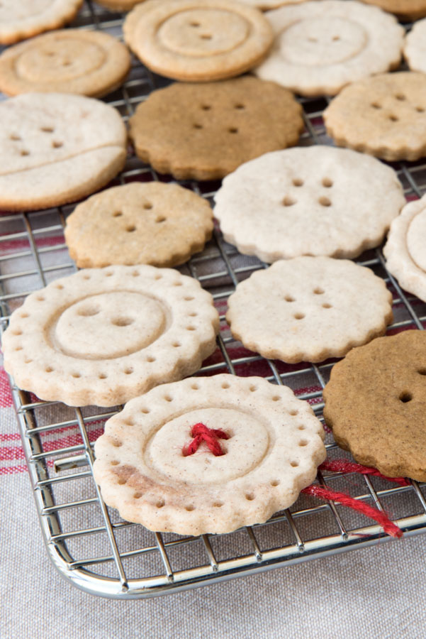 Cinnamon Cream Cheese Button Cookies | T8N