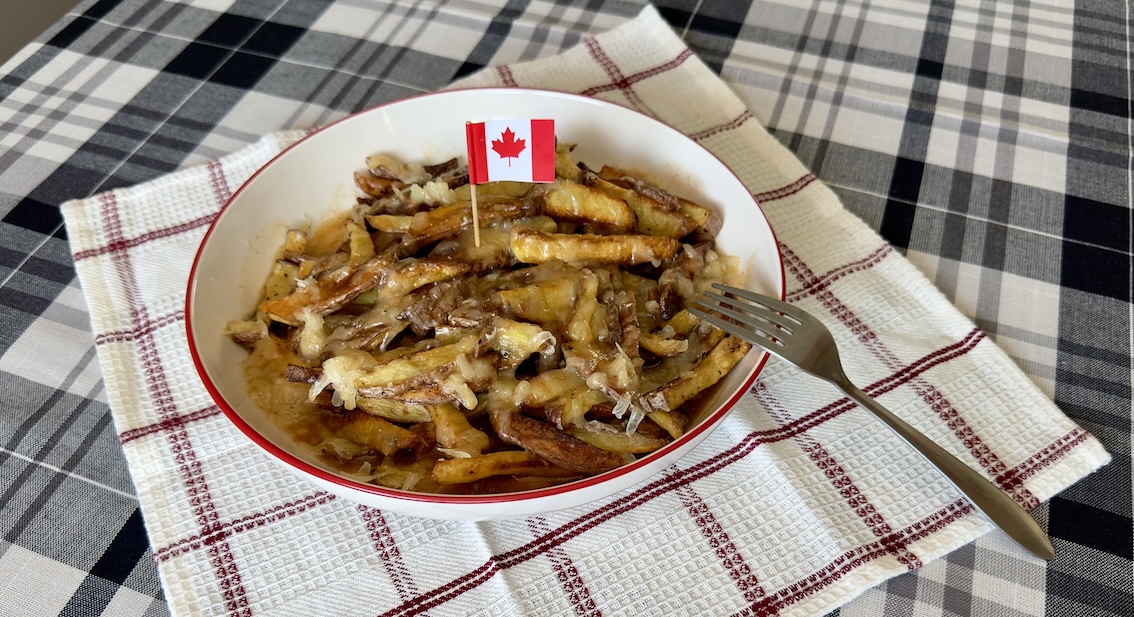 Poutine with Chili Beef Gravy | T8N